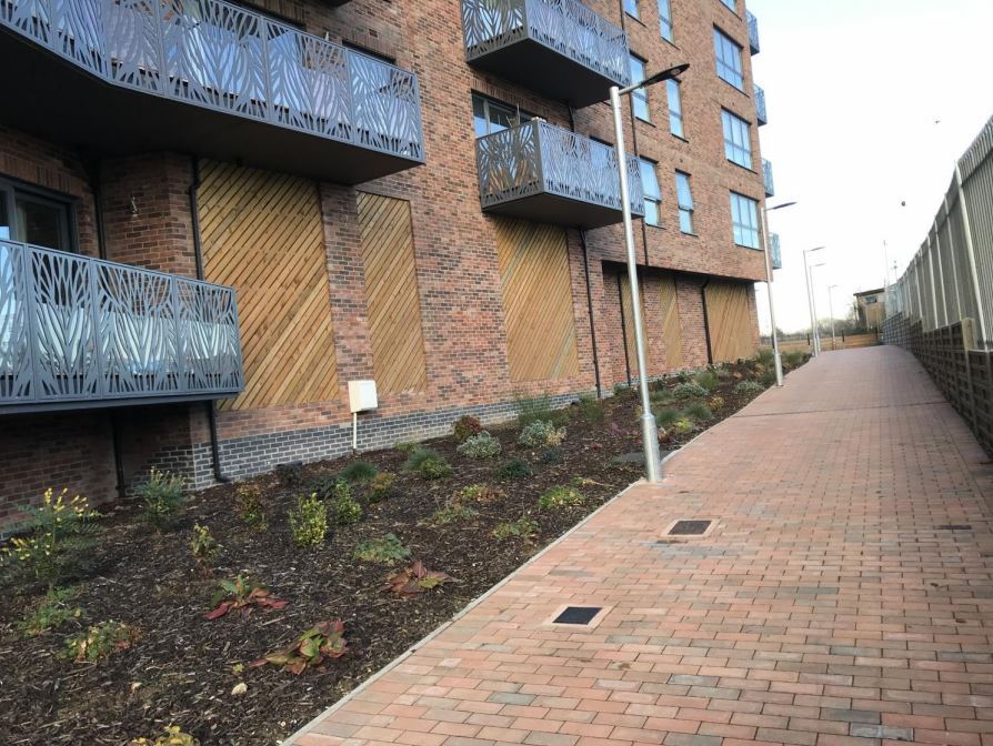 Leven Rd, London, E14 0LL - GBR