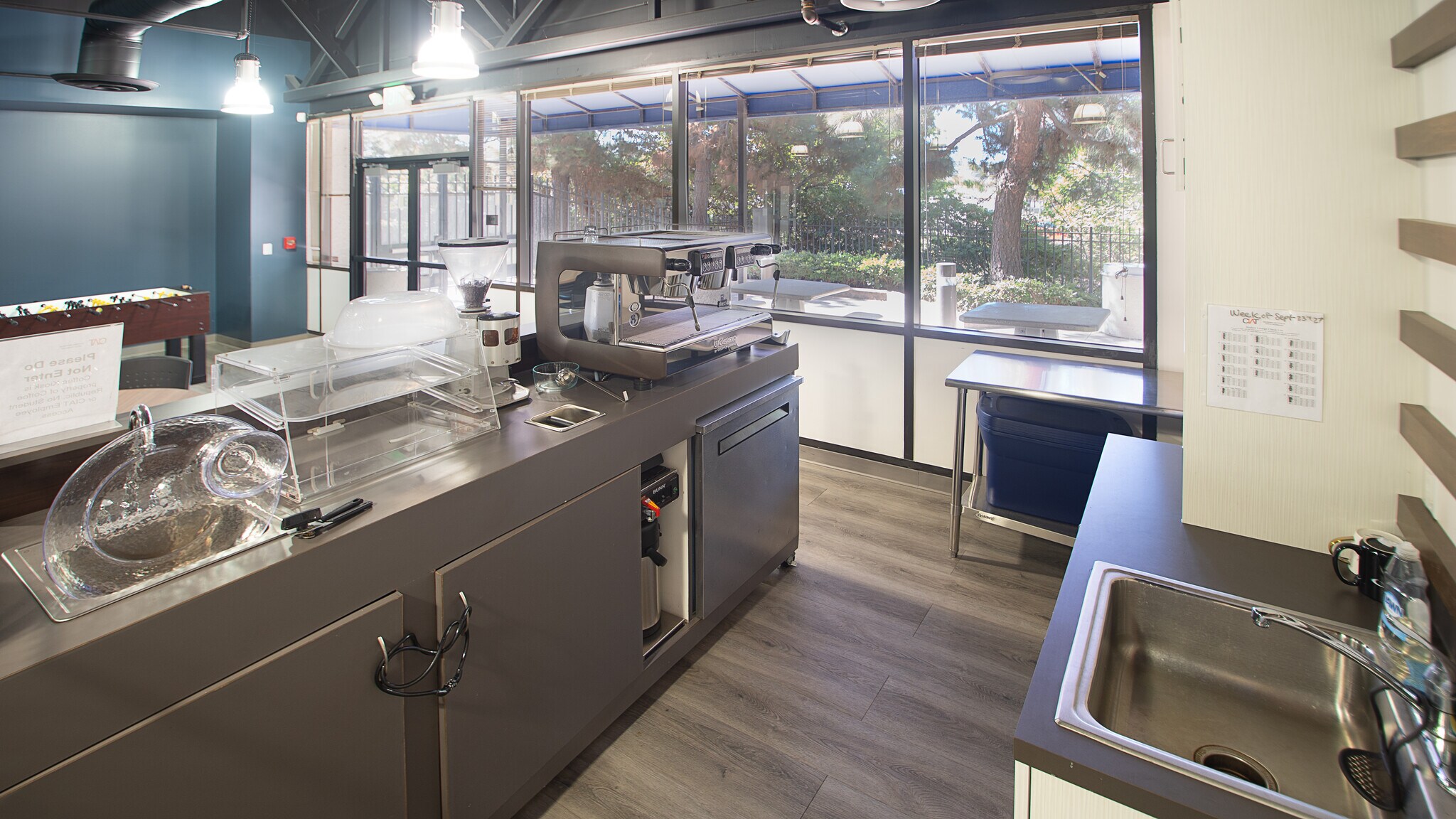 401 Mile of Cars Way, National City 91950 - South Bay Corporate Center | LoopNet.co.uk