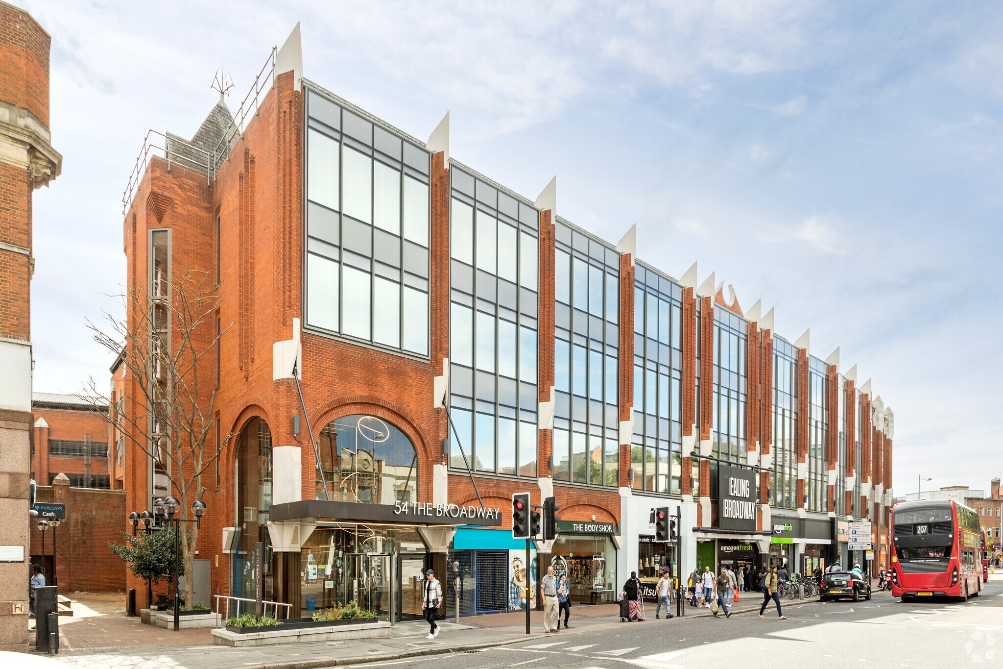 The Broadway, London W5 5JY - Ealing Broadway Centre | LoopNet.co.uk