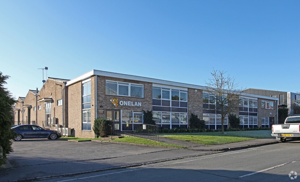 Newtown Rd, Henley On Thames, RG9 1AG | LoopNet UK