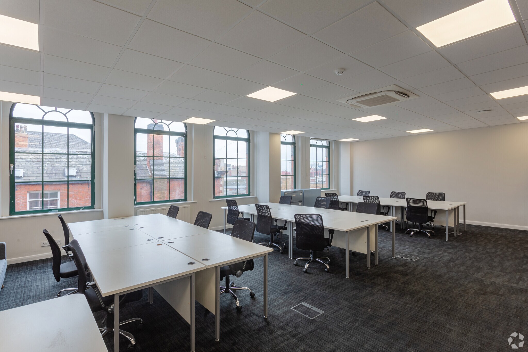 25-27 Castle Gate, Nottingham NG1 7AR - St Nicholas Court | LoopNet.co.uk