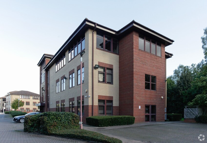 7 Rushmills, Northampton, NN4 7YB - Pioneer House - Office for Rent ...