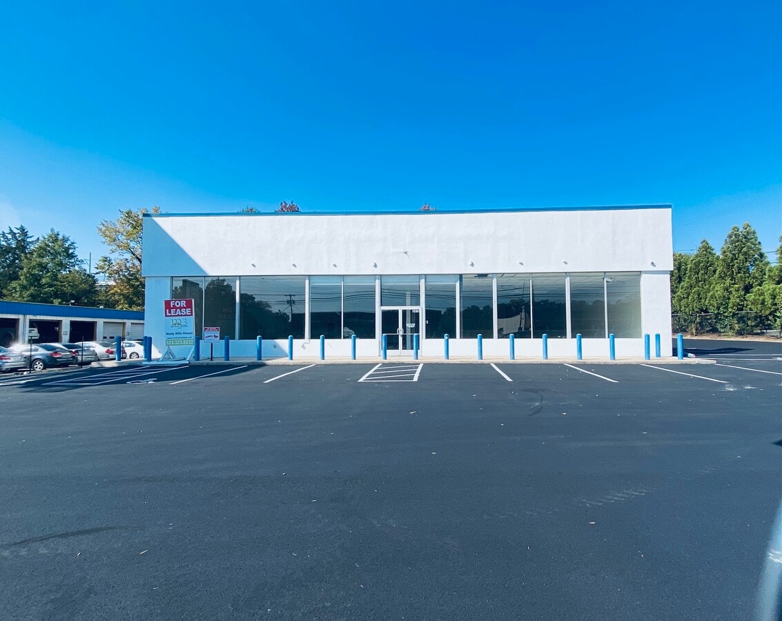 5418 South Blvd, Charlotte, NC 28217 - USA