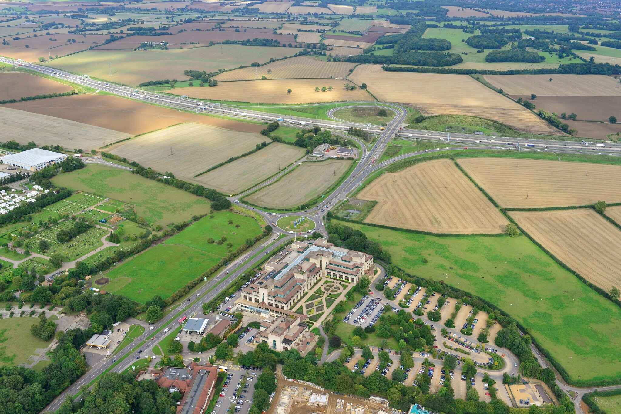 Breakspear Way, Hemel Hempstead, HP2 4TZ - Breakspear Park - Office for ...