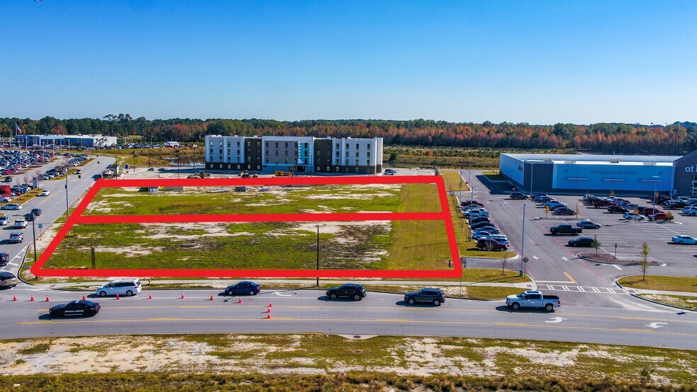 200 Tanger Outlets Blvd, Pooler 31322 | LoopNet UK