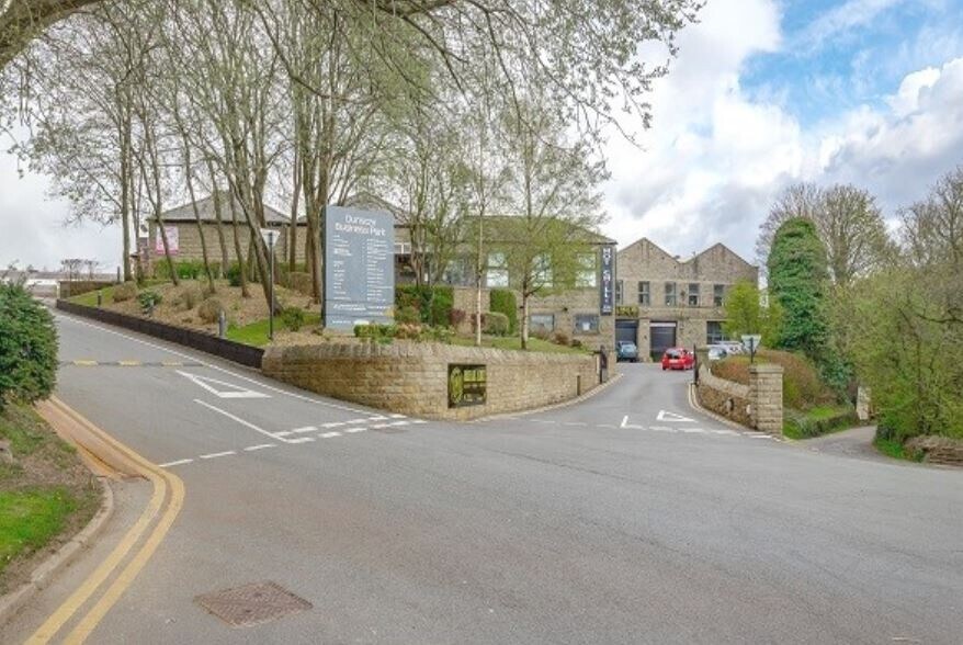 Blackburn Rd, Bolton, BL7 9PQ - Office for Lease | LoopNet UK