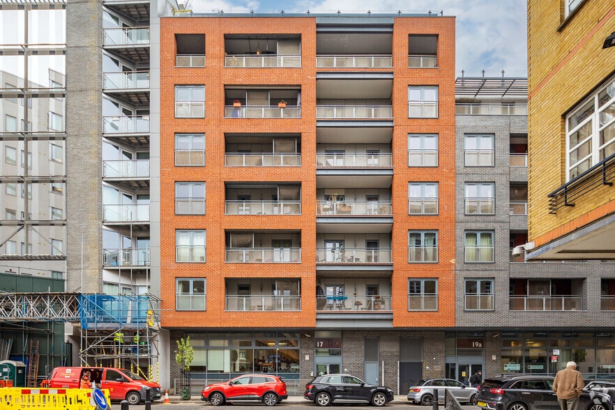 17 Plumbers Row, London, E1 1EQ | LoopNet UK