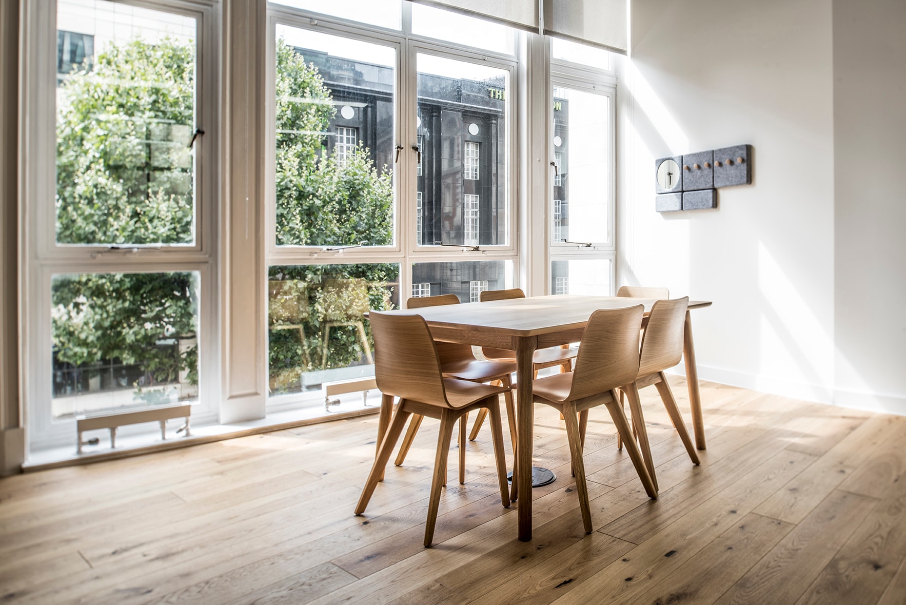 Coworking Space to Rent - The Cabot, 25 Cabot Sq, London, E14 4QA | LoopNet