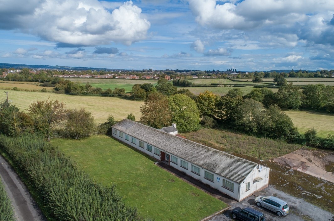 Comeytrowe Ln, Taunton, TA4 1EF - GBR