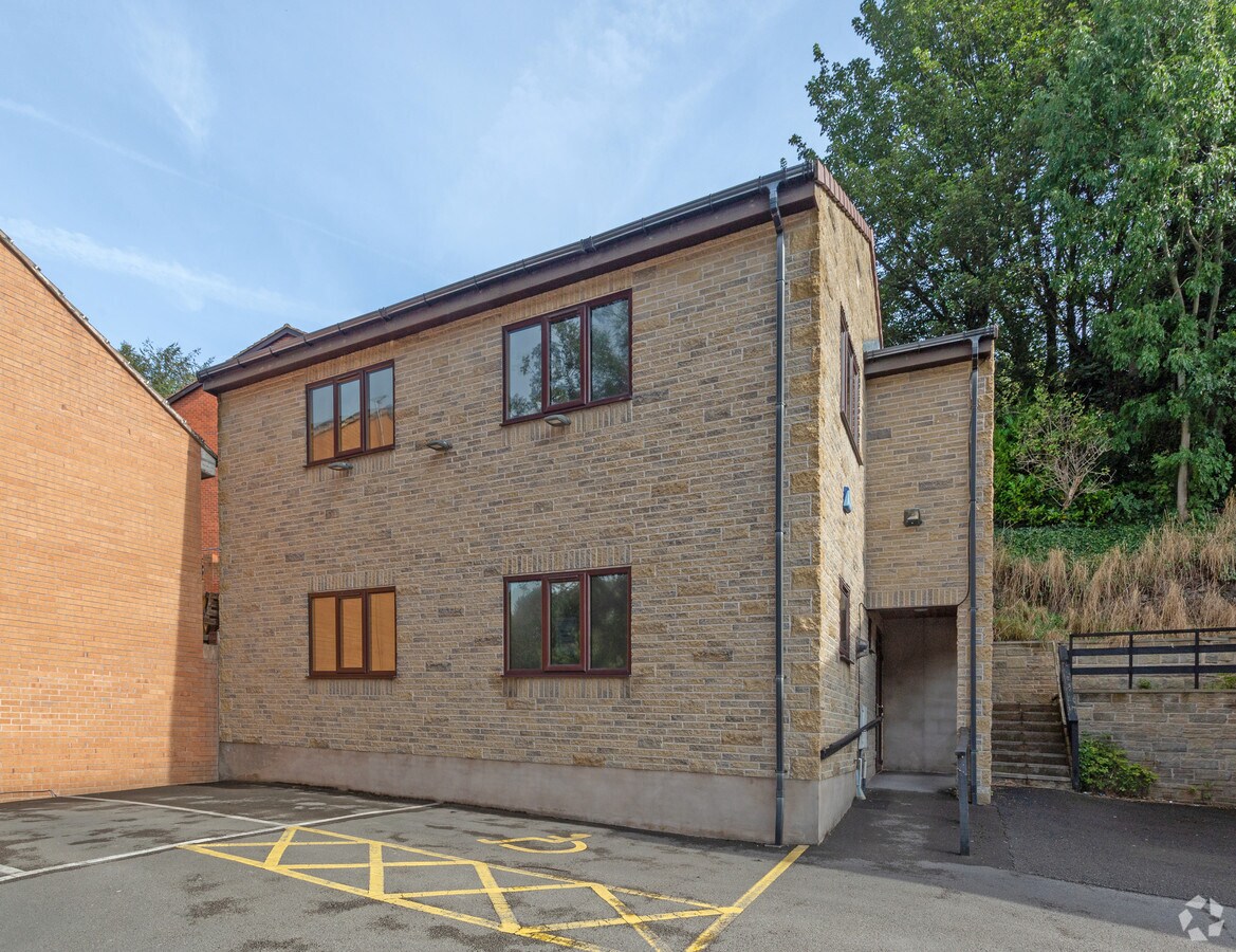 57 Sheffield Rd, Dronfield, S18 2GF | LoopNet UK