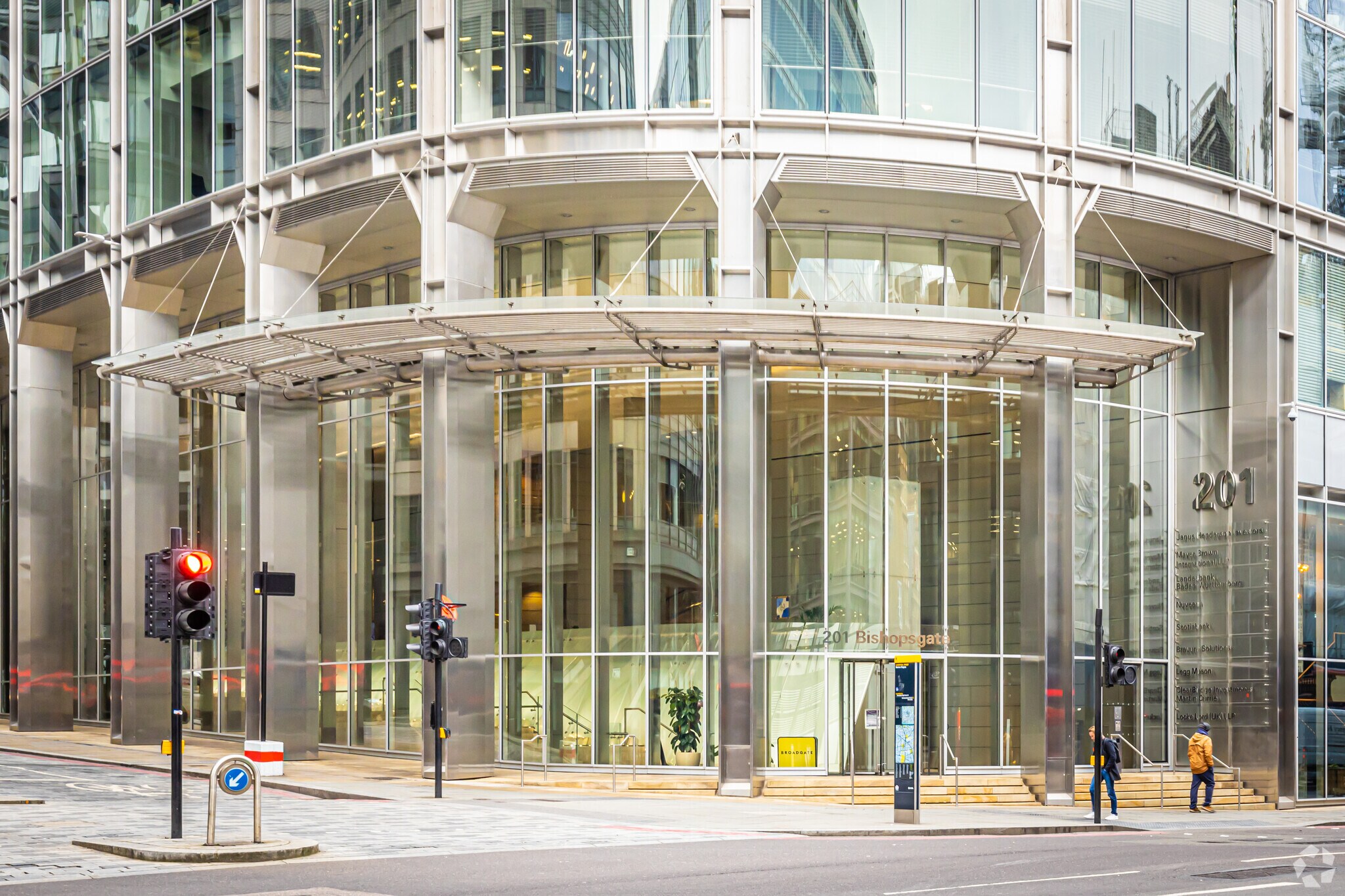Retail Space to Rent in 201 Bishopsgate, London, EC2M 3AE - 707 sq ft ...