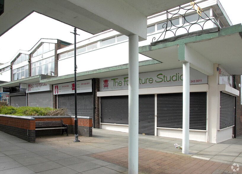 9-11 The Rake Precinct, Bromborough, CH62 7AD - GBR