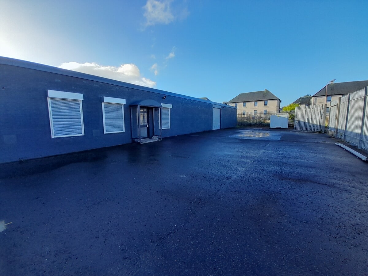 130 Lower Bathville, Armadale, EH48 2ND | LoopNet