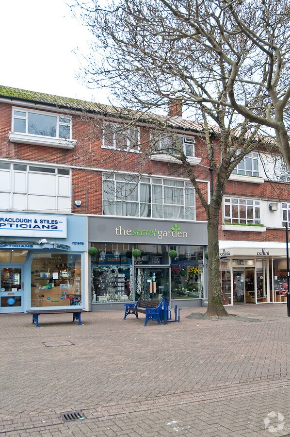 192 Terminus Rd, Eastbourne BN21 3BB | LoopNet UK