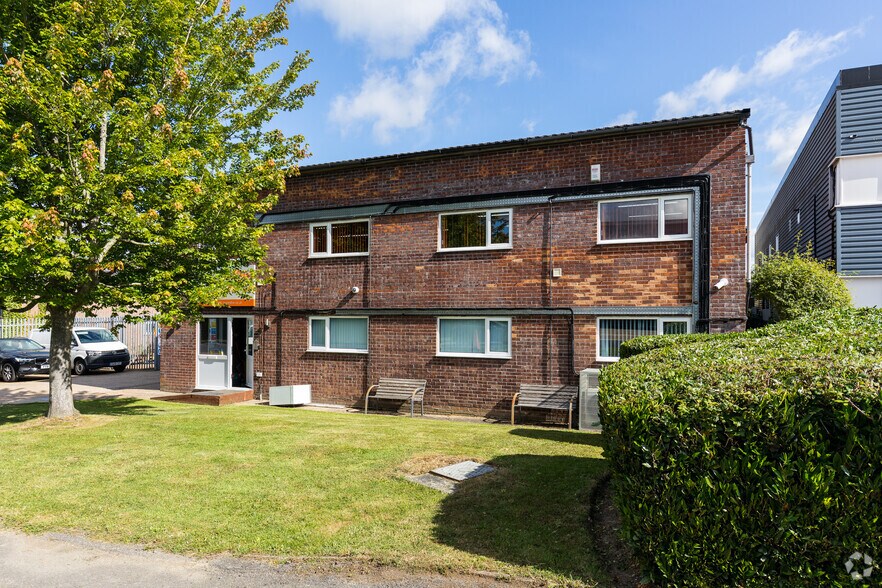 18 Albert Dr, Burgess Hill, RH15 9TN - Office for Lease | LoopNet UK
