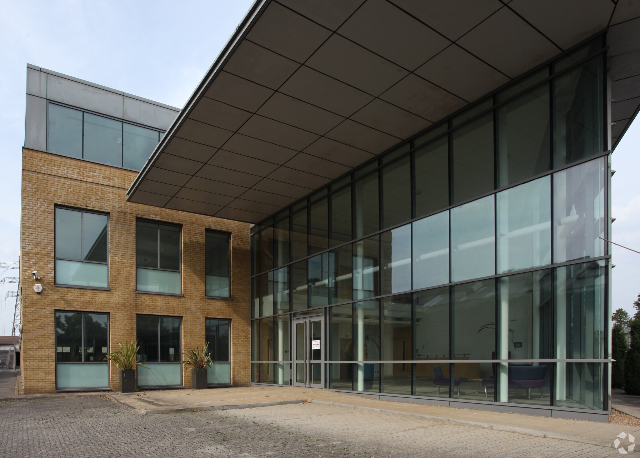 203 London Rd, Staines TW18 4HR - Enterprise House | LoopNet.co.uk