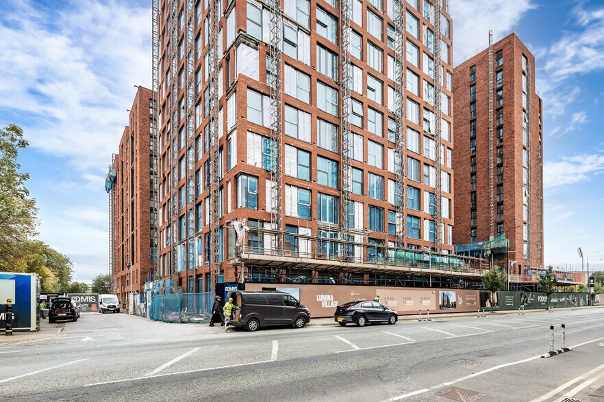 Industrial Space to Rent - Unit 5, Leeds Valley Park, Leeds, LS10 1AB ...