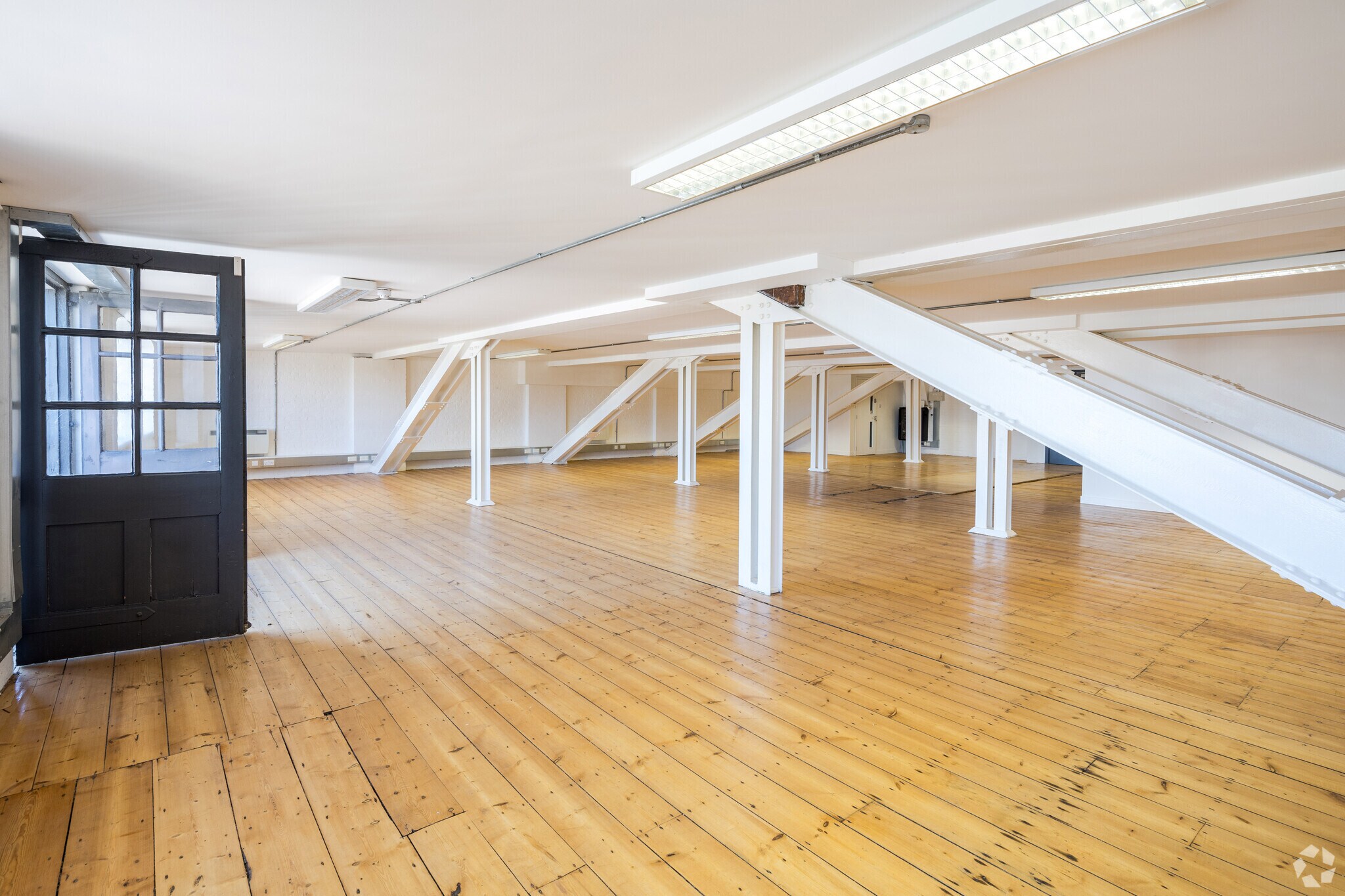Office Space to Rent - Metropolitan Wharf, 70 Wapping Wall, London, E1W ...