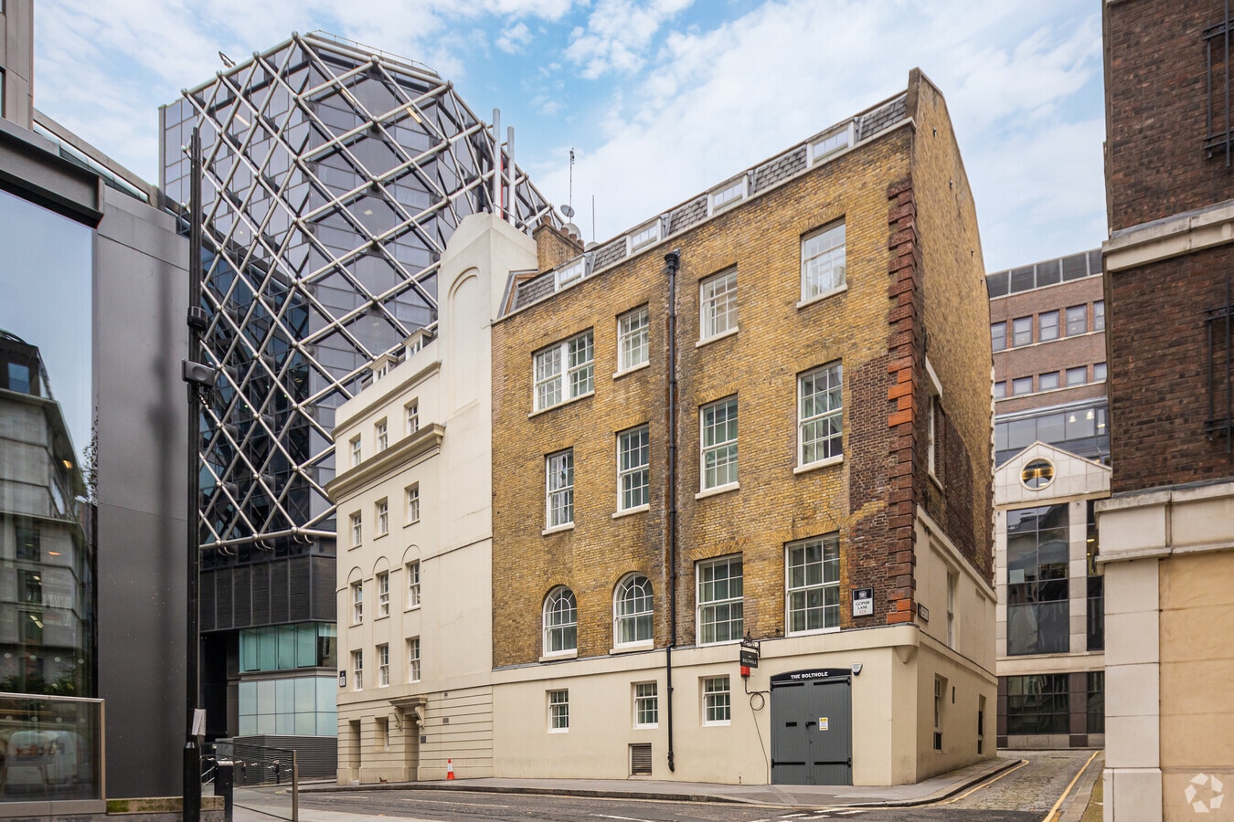 2 Suffolk Ln, London, EC4R 0AT - GBR