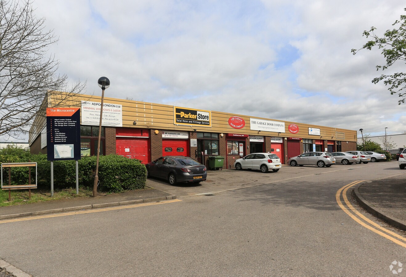 Gillette Way, Reading RG2 0LR | LoopNet UK