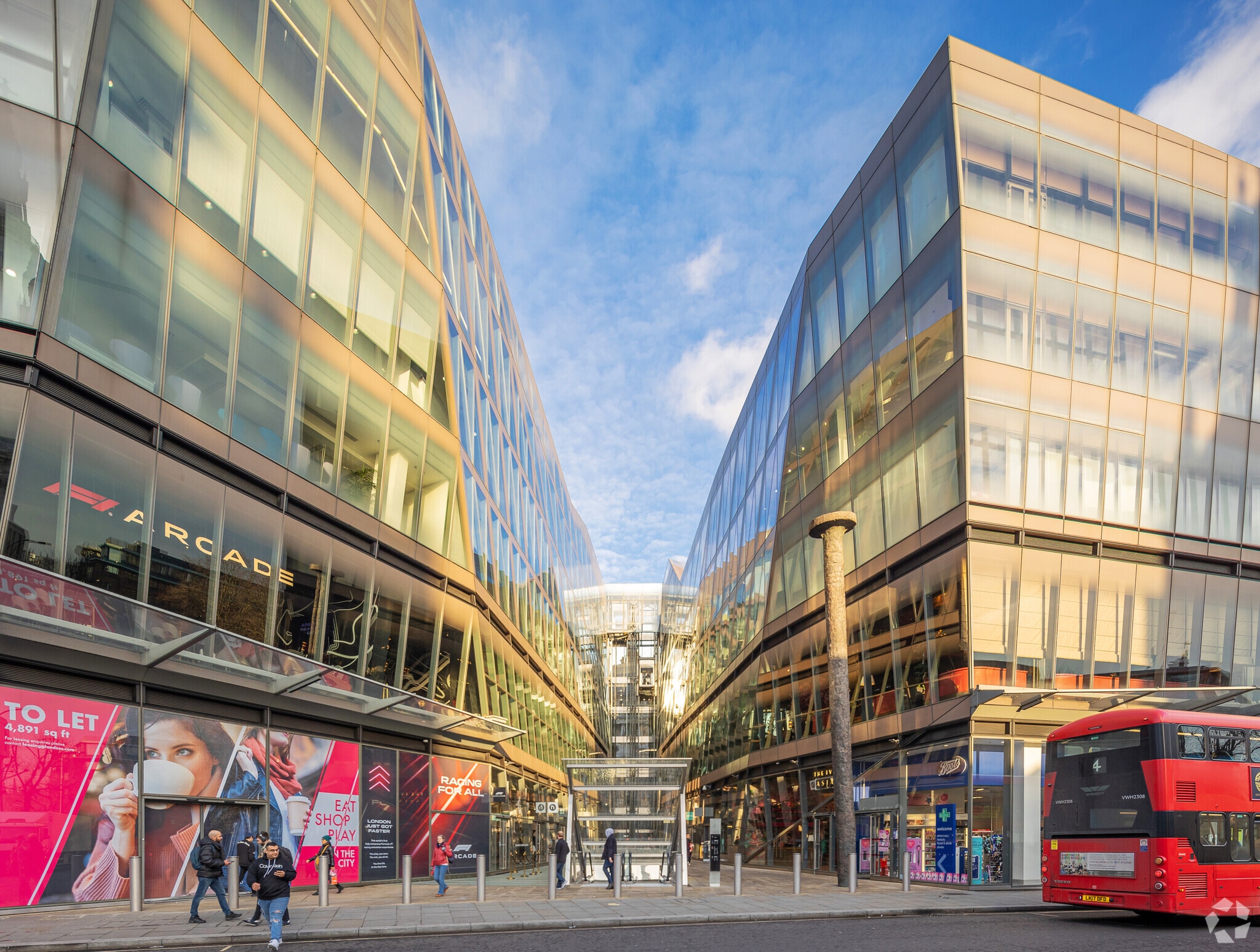 Coworking Space to Rent - One New Change, 1 New Change, London, EC4M ...