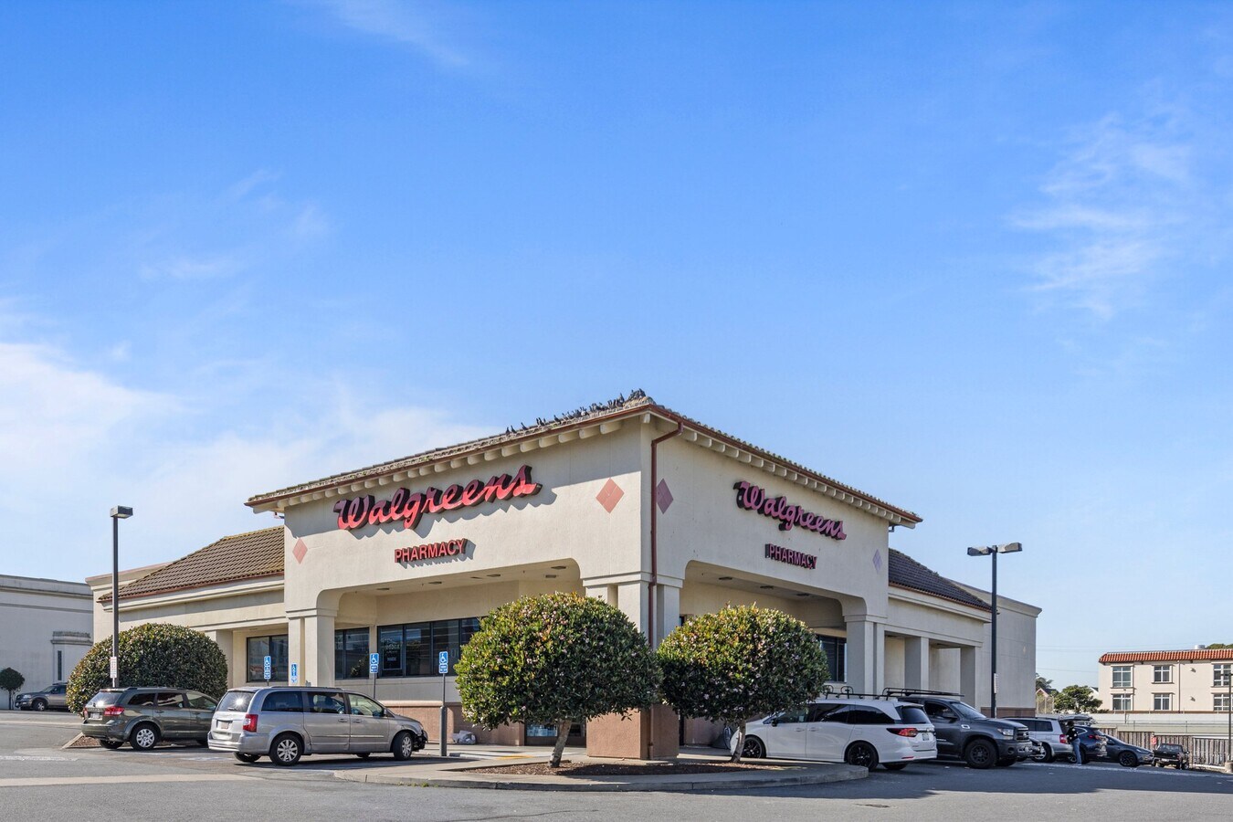 6100 Mission St, Daly City, CA 94014 - Corporate Net Lease Walgreens - USA