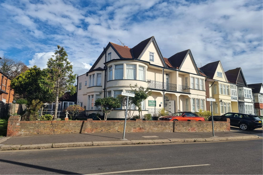 64-66 Genesta Rd, Westcliff On Sea, SS0 8DB | LoopNet UK