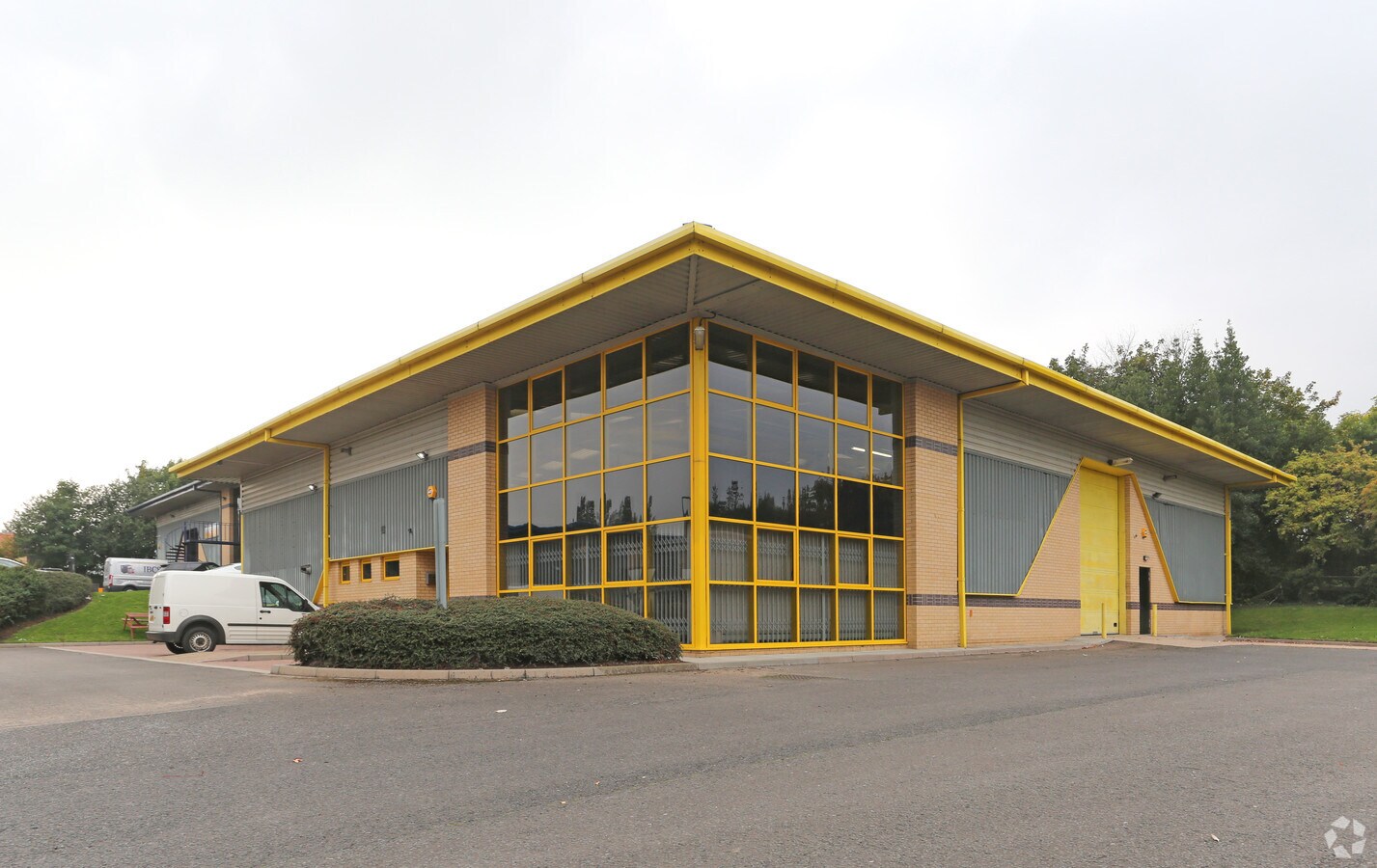 Eden Clos, Rotherham, S66 8RW | LoopNet