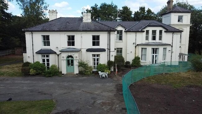 Medical Offices To Rent in Chertsey