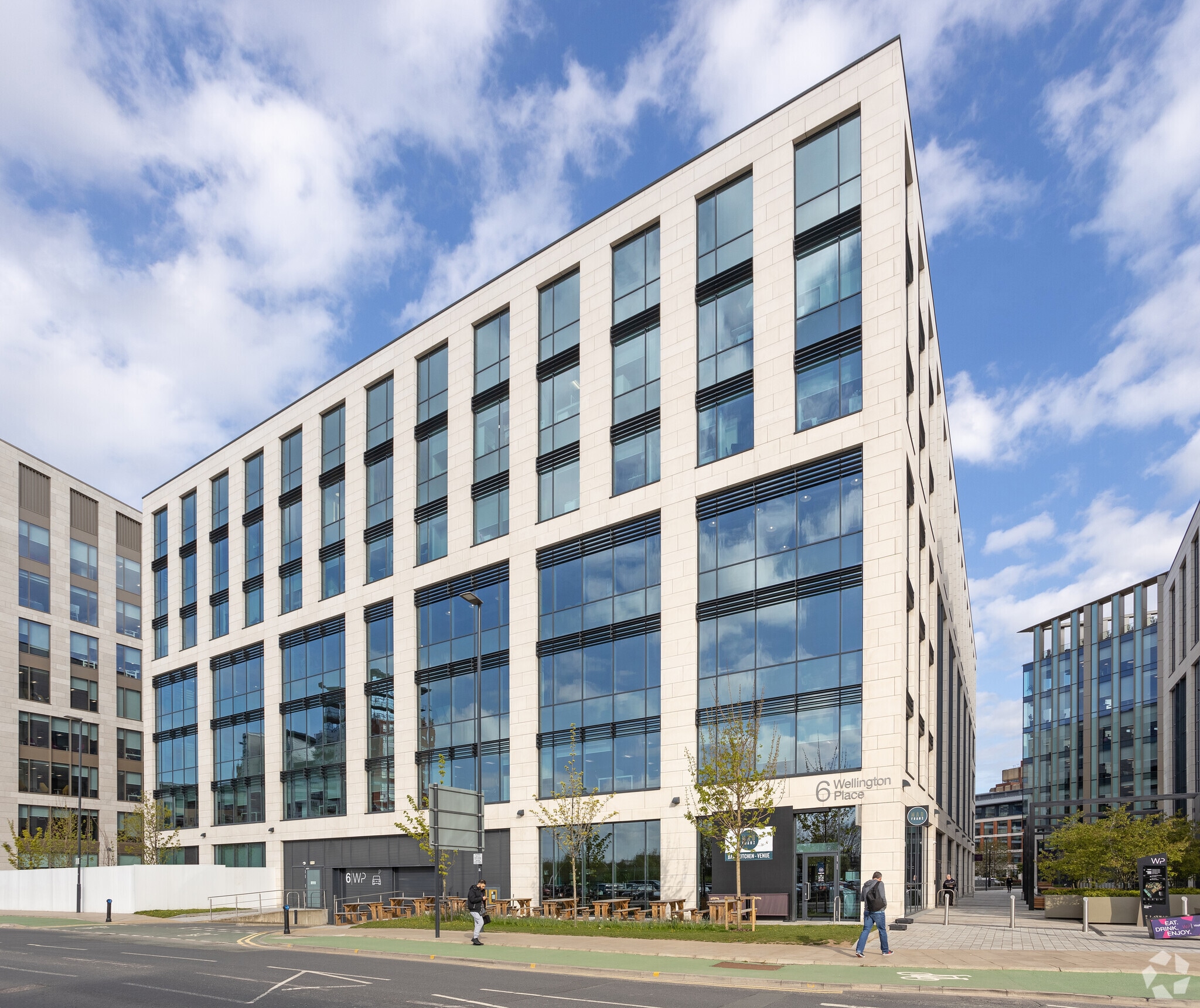 Coworking Space to Rent - Floor 3, 6 Wellington Place, 6 Wellington Pl ...