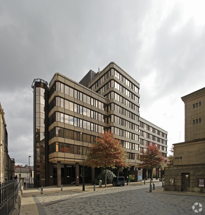 Balm Green, Sheffield S1 2JA - Fountain Precinct | LoopNet UK