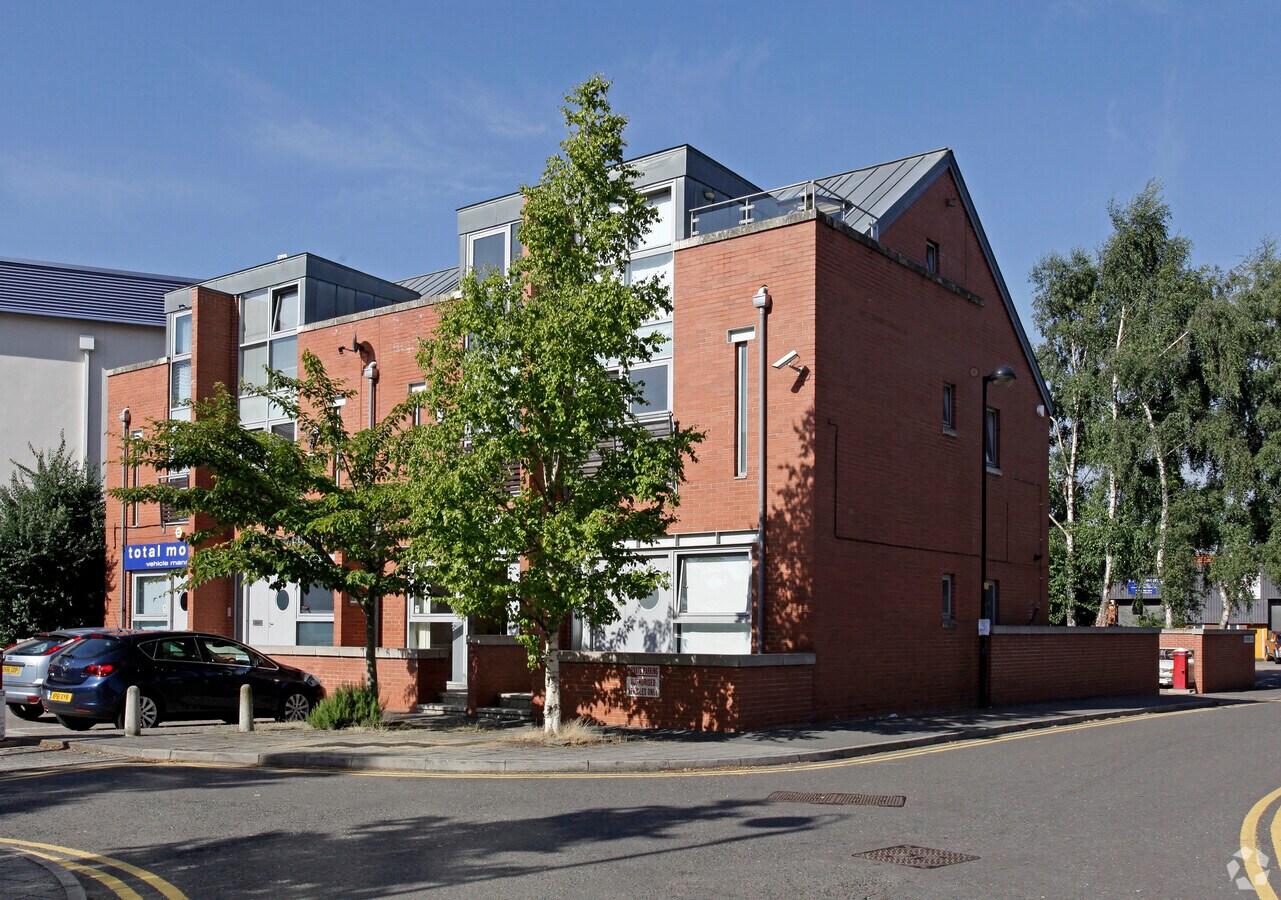3-8 Westbridge Clos, Leicester LE3 5DR | LoopNet UK