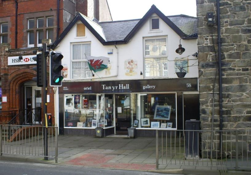 58 High St, Bala, LL23 7AB | LoopNet UK