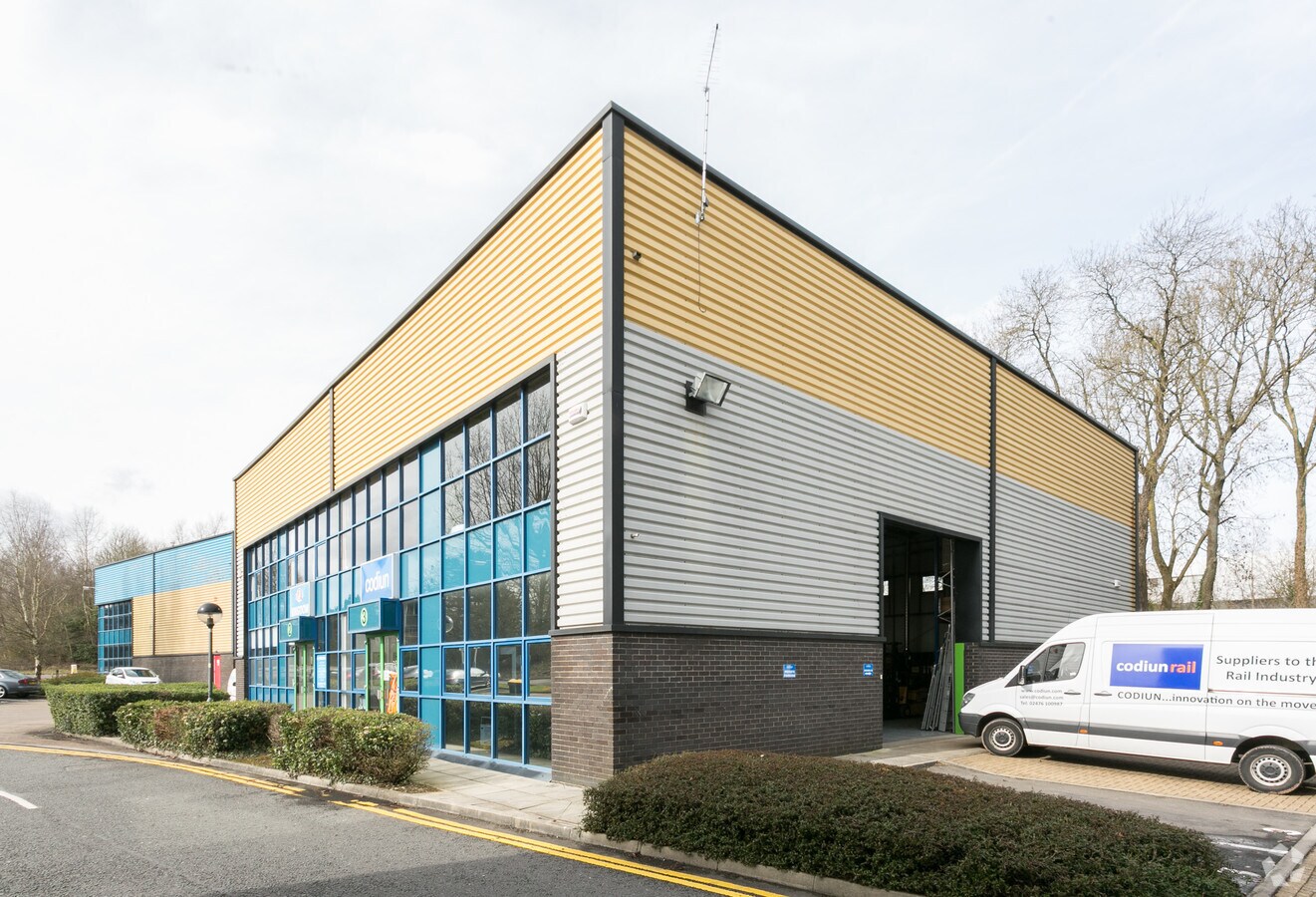 Woodside Rd, Swindon SN3 4WA | LoopNet UK