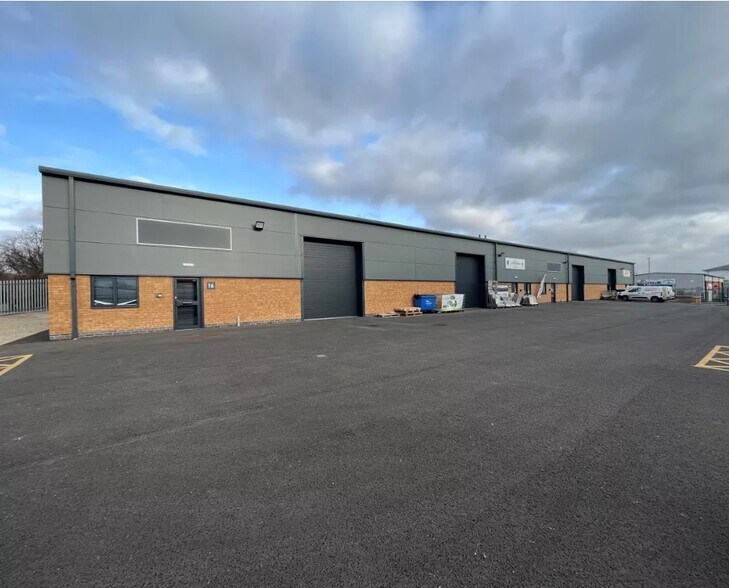 Highgrounds Way, Worksop, S80 3AF - GBR