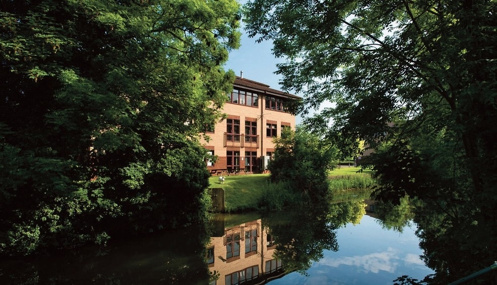 7 Rushmills, Northampton, NN4 7YB - Pioneer House - Office for Rent ...