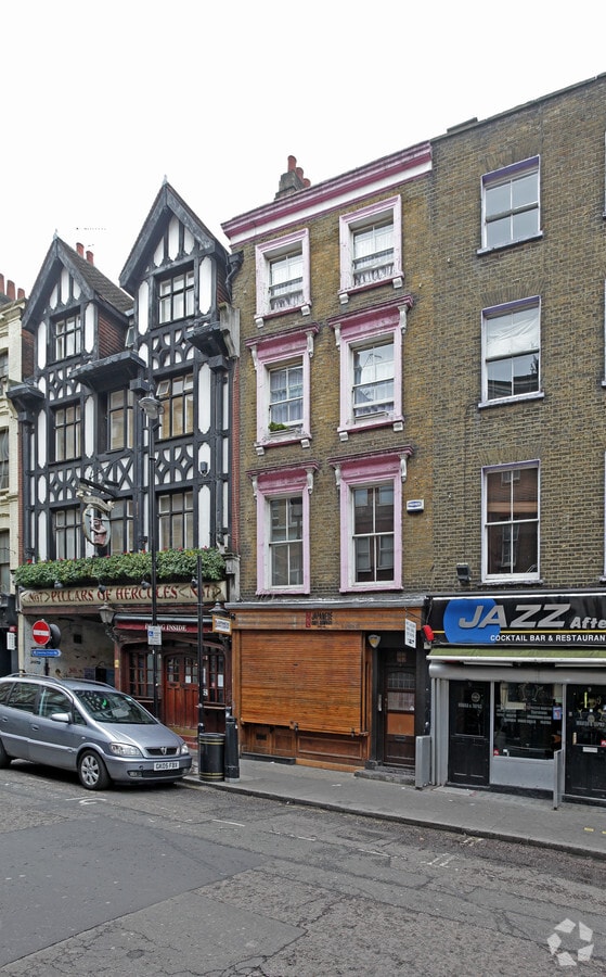 8 Greek St, London, W1D 4DG - GBR