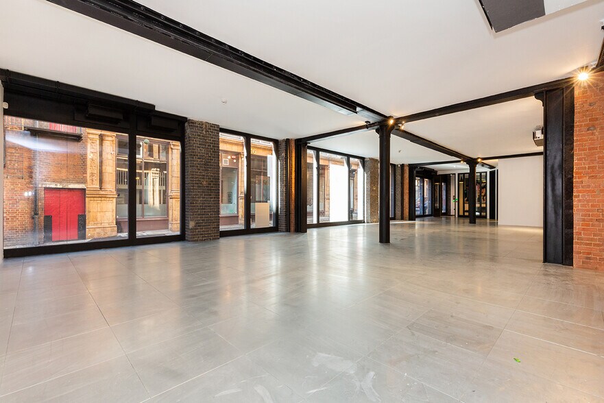 9-13 Grape St, London, WC2H 8ED - GBR