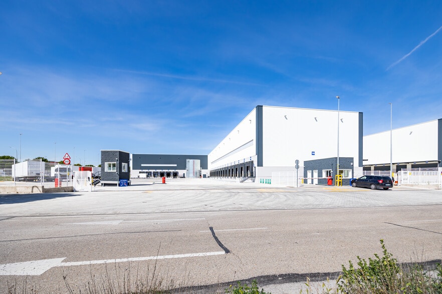 Industrial Unit for Sale in Centrum 93, Callister Rd, Burton Upon Trent ...