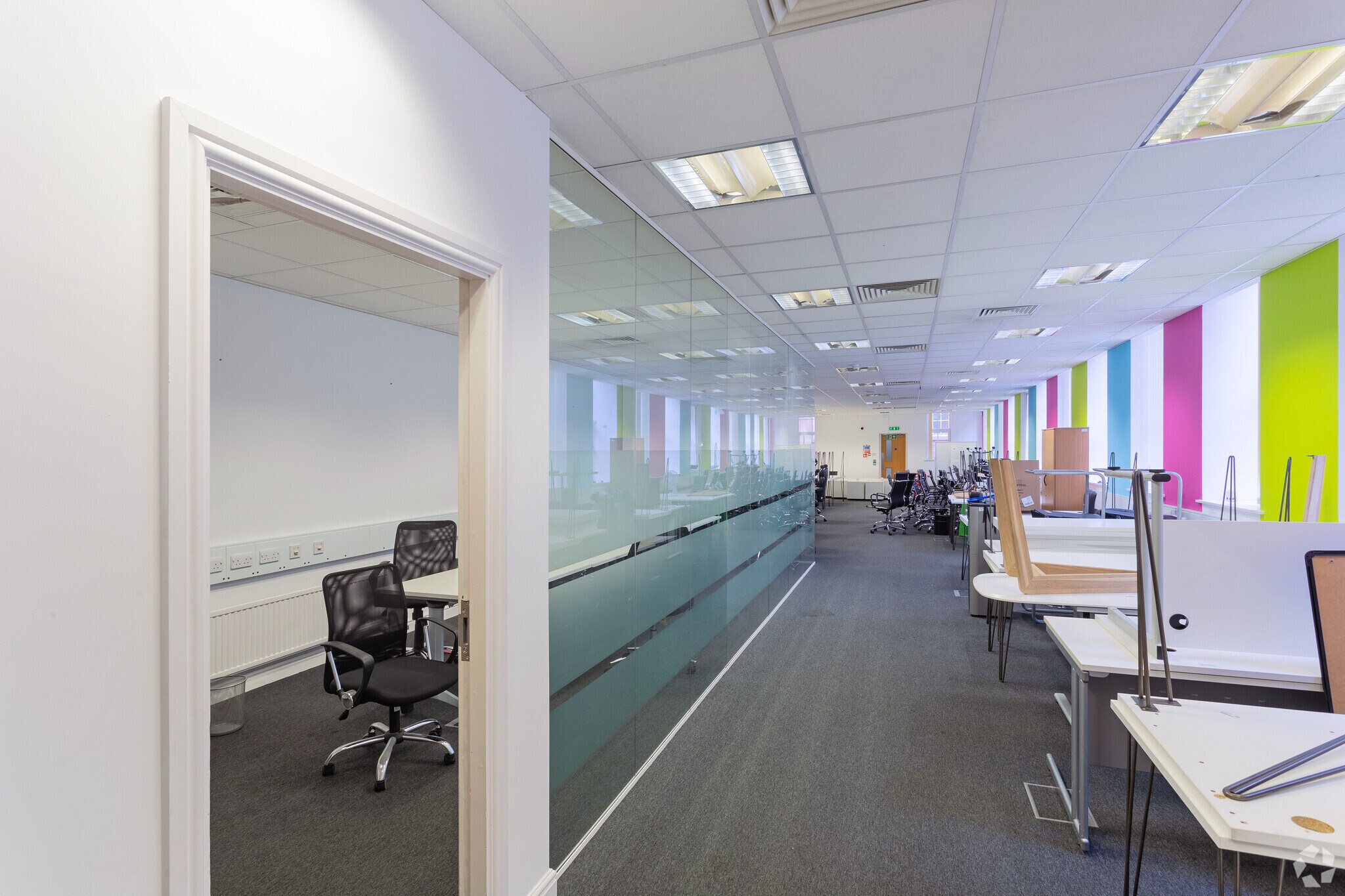 25-27 Castle Gate, Nottingham NG1 7AR - St Nicholas Court | LoopNet.co.uk