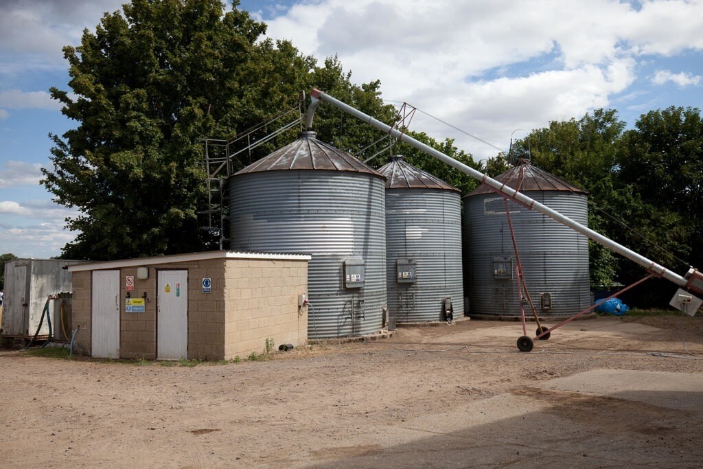Land Property for Sale in Stubbings Farm Burchetts Green, Maidenhead ...