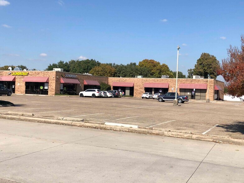 4301 Saturn Rd, Garland 75041 - Samrah Northwest Village | LoopNet UK