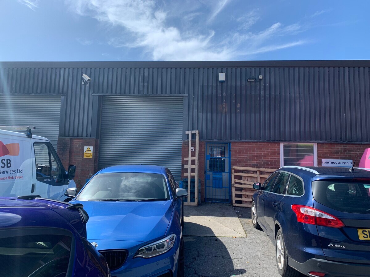 St Modwens Rd, Plymouth, PL6 8LQ | LoopNet UK