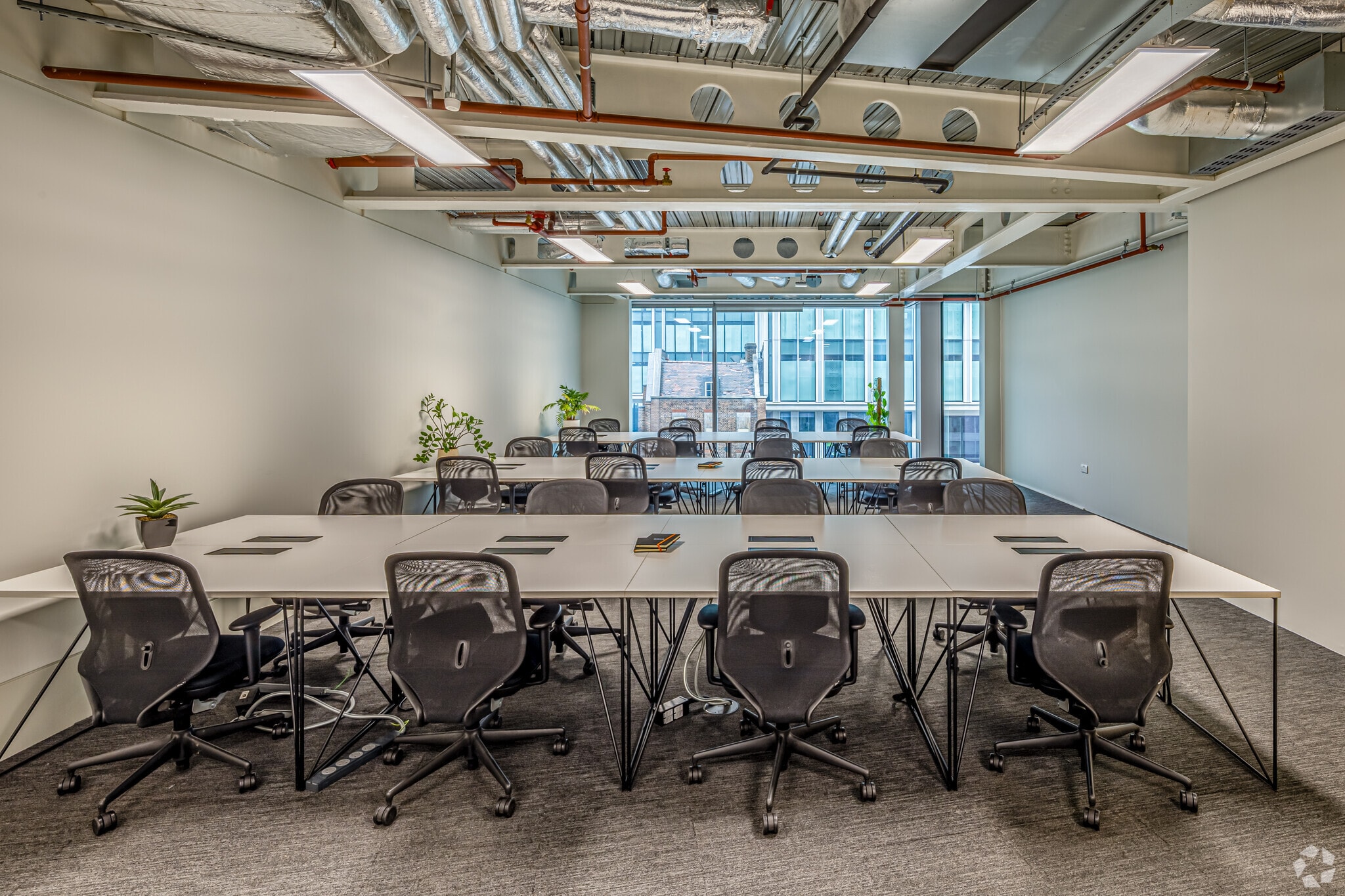 Office Space to Rent in HubHub 20 Farringdon St, London, EC4A 4AB - 34,455 sq ft | LoopNet