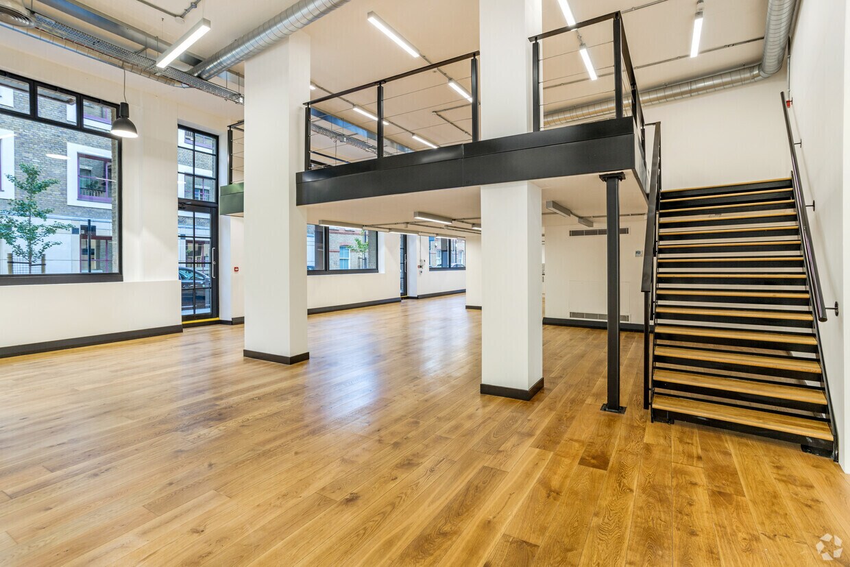 Queen Elizabeth St, London, SE1 2JE - The Circle | LoopNet UK