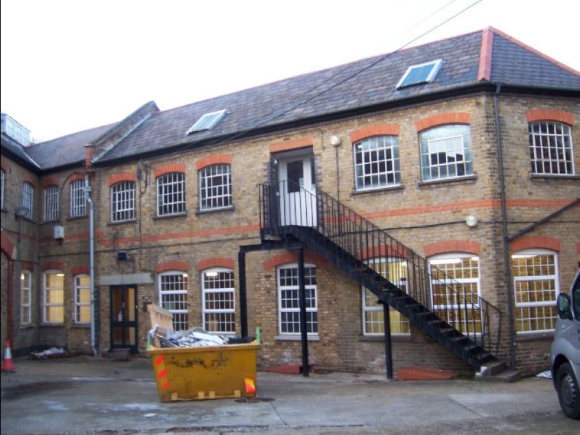 Office Space to Rent - The Courtyard, Lynton Rd, London, N8 8SL - 1,963 ...