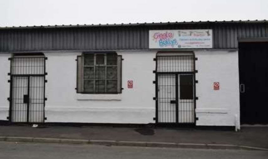 Moss Ln, Oldham, OL2 6HR | LoopNet UK