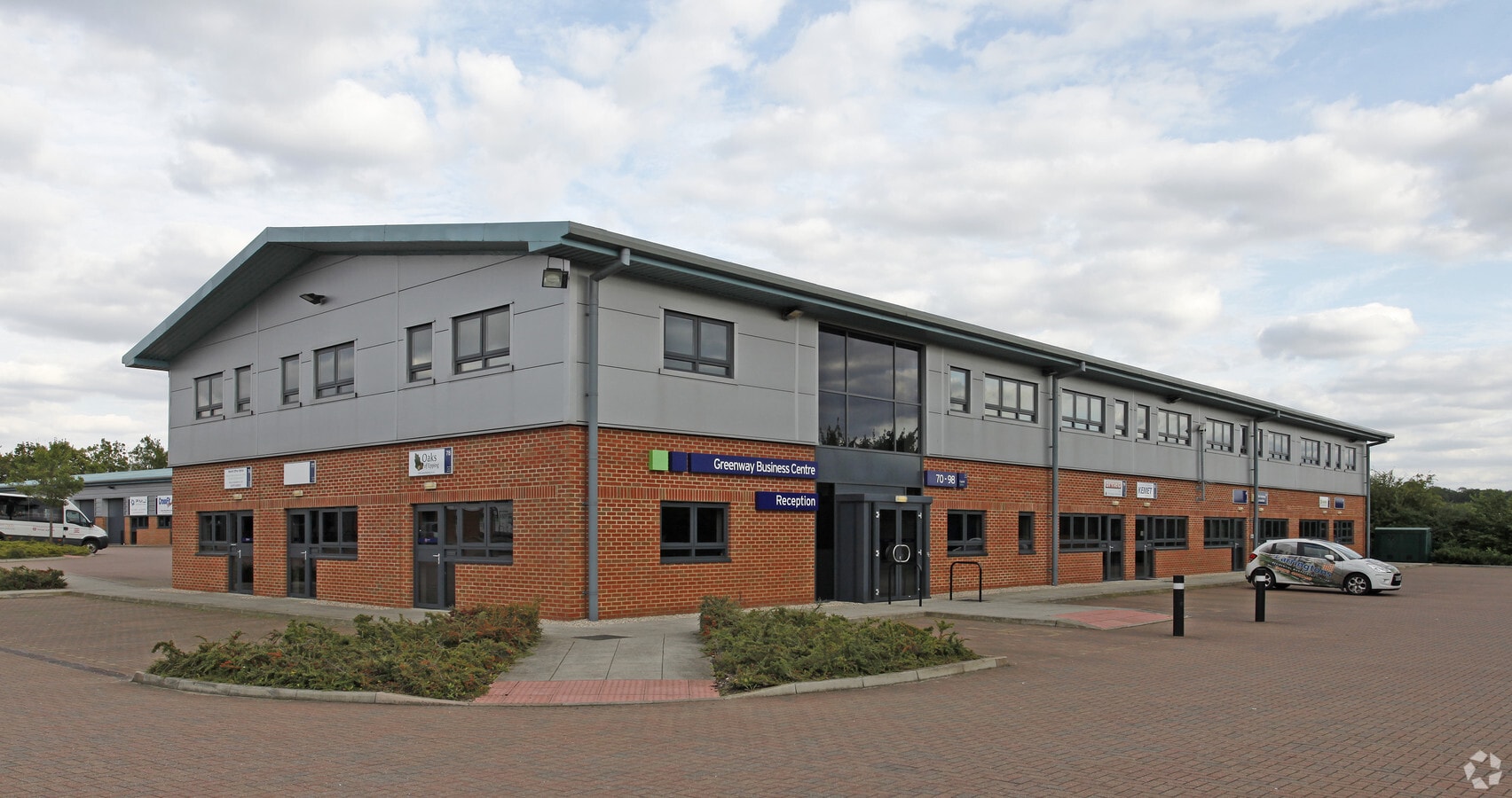 Greenway, Harlow, CM19 5QE | LoopNet