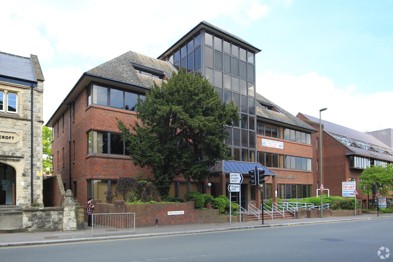 67 Station Rd, Redhill, RH1 1DL - GBR