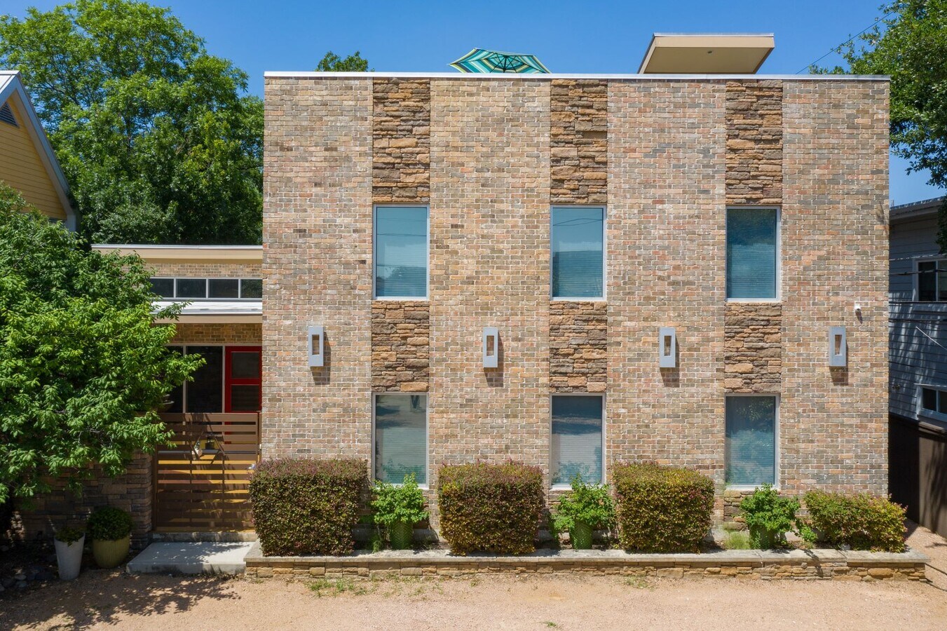 900 W North Loop Blvd, Austin 78756 | LoopNet.co.uk